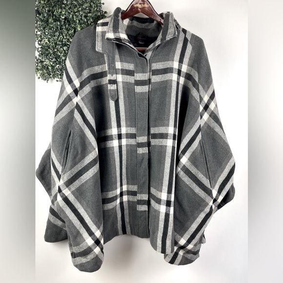 Jackets & Coats | Torrid Vintage Wool Plaid Poncho Shawl Cape Coat ...